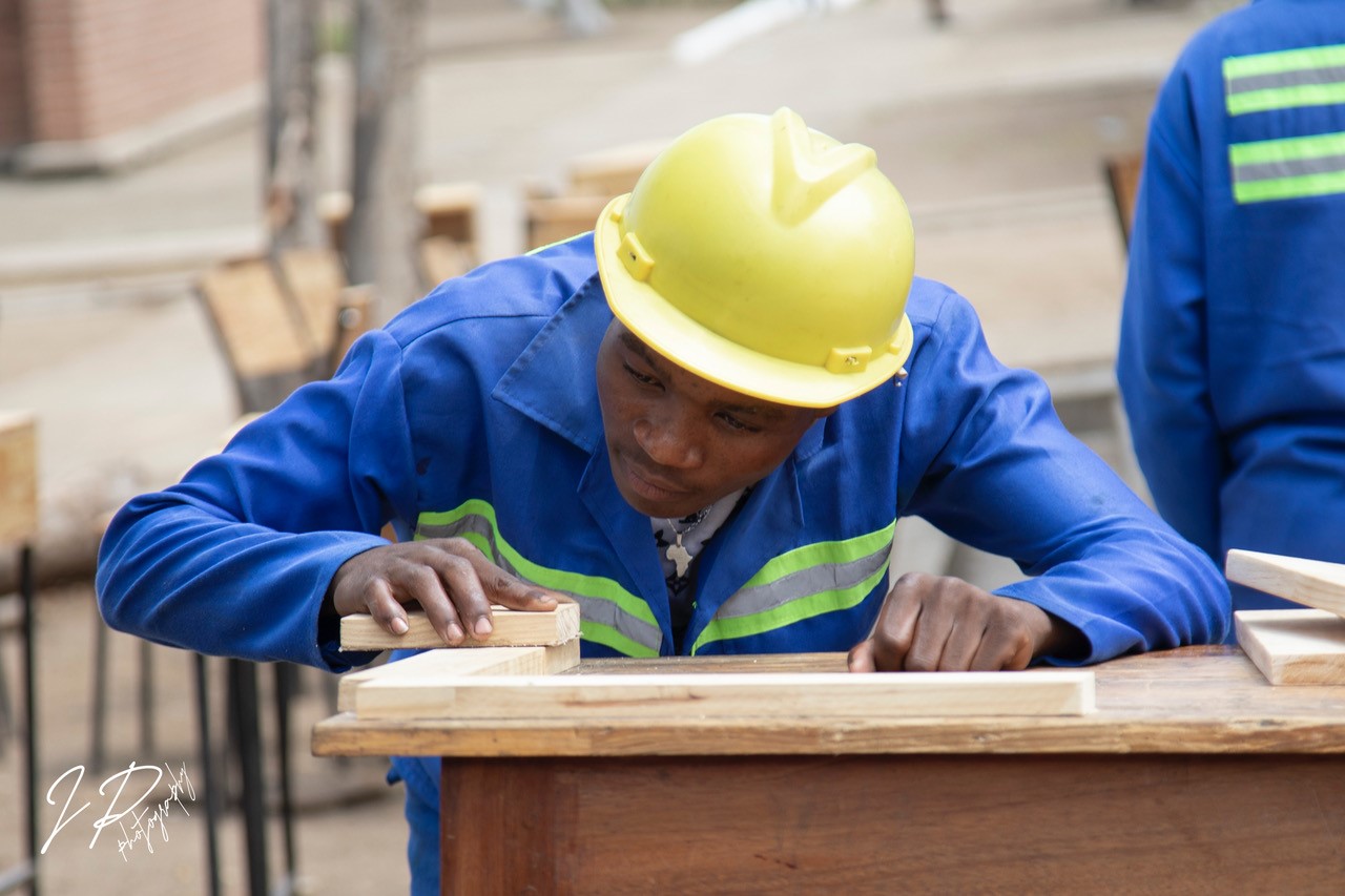 golden Monday 2023 - SCHEYTT, Galerie für Schmuck & Kunst